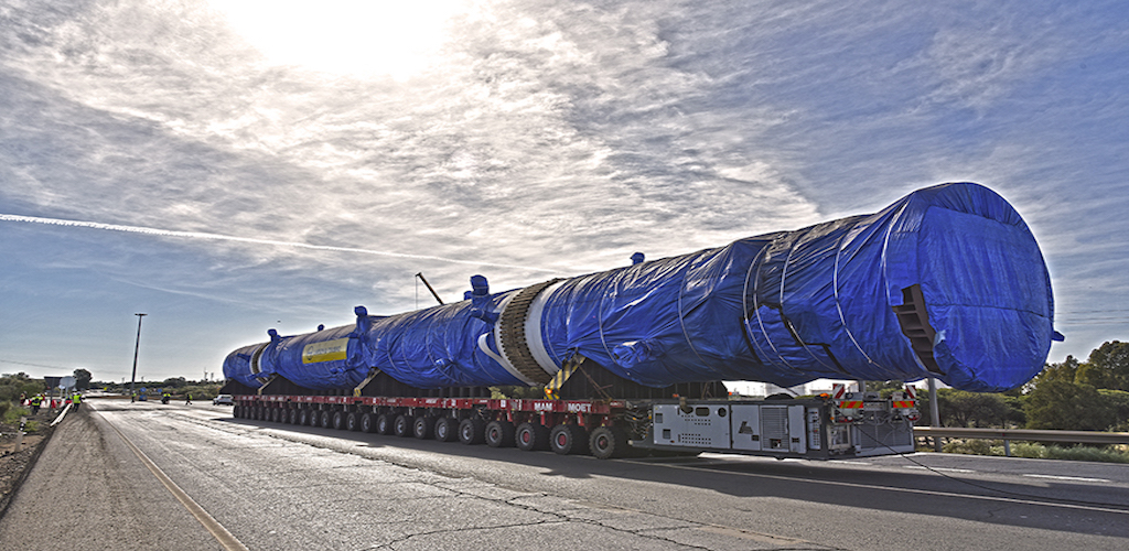 Mammoet Installs CEPSA Cracking Column | Breakbulk