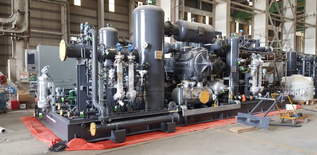 Breakbulk Duo Move Compressor Skids | Breakbulk