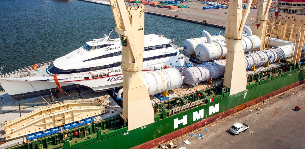HMM and NYK Bulk Pair Up for Breakbulk Service | Breakbulk