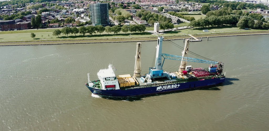 Jumbo Transports Transatlantic Cargoes | Breakbulk