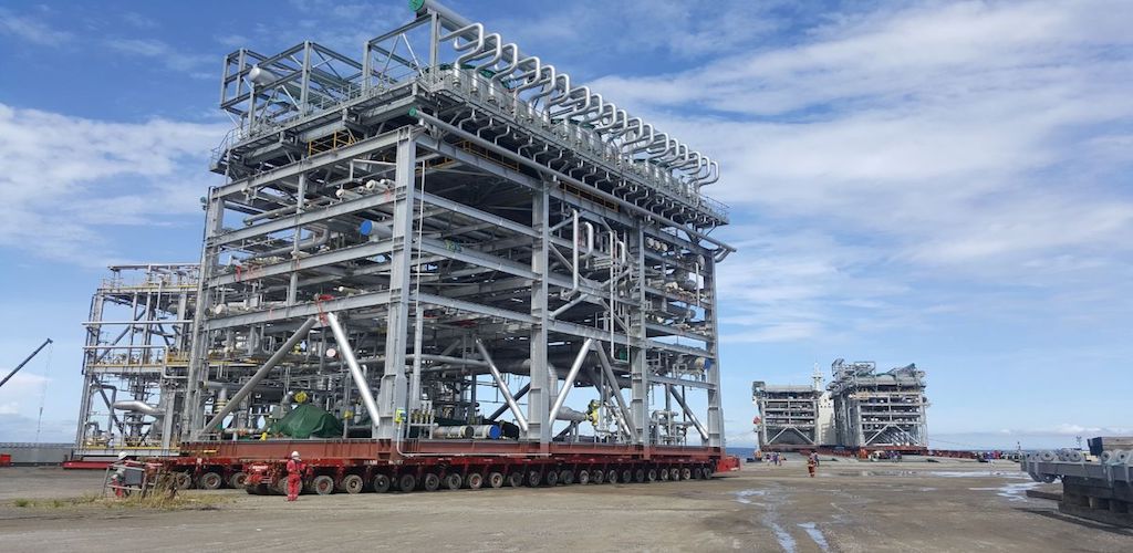 Mammoet Installs CGCL Modules | Breakbulk