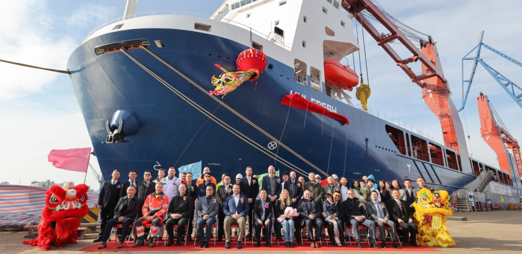 UHL’s Newest Eco-Lifter Begins Maiden Voyage | Breakbulk